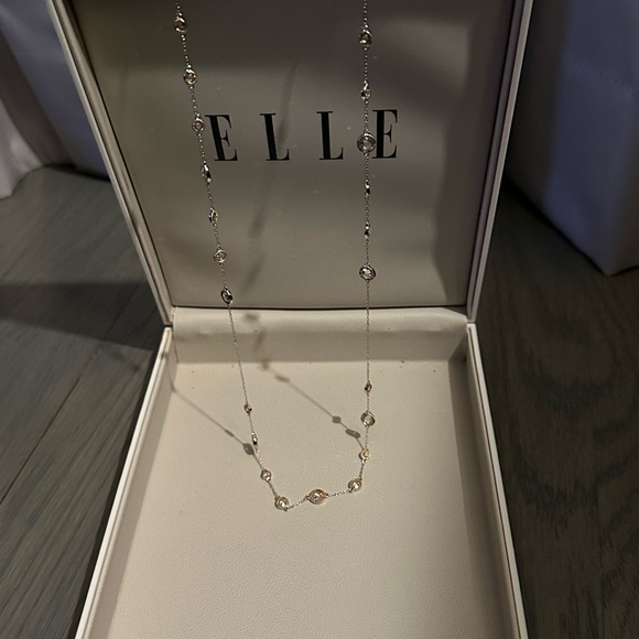 Elle | Jewelry | Elle Gold Necklace With Sparkling Accents | Poshmark